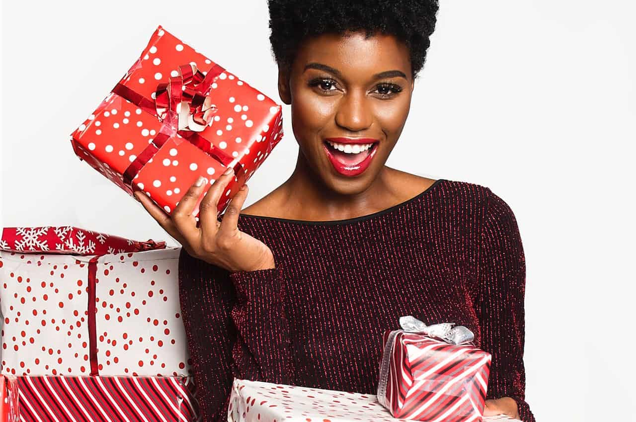 How to Use Holiday Parties to Move Your Career Along | Intinde
